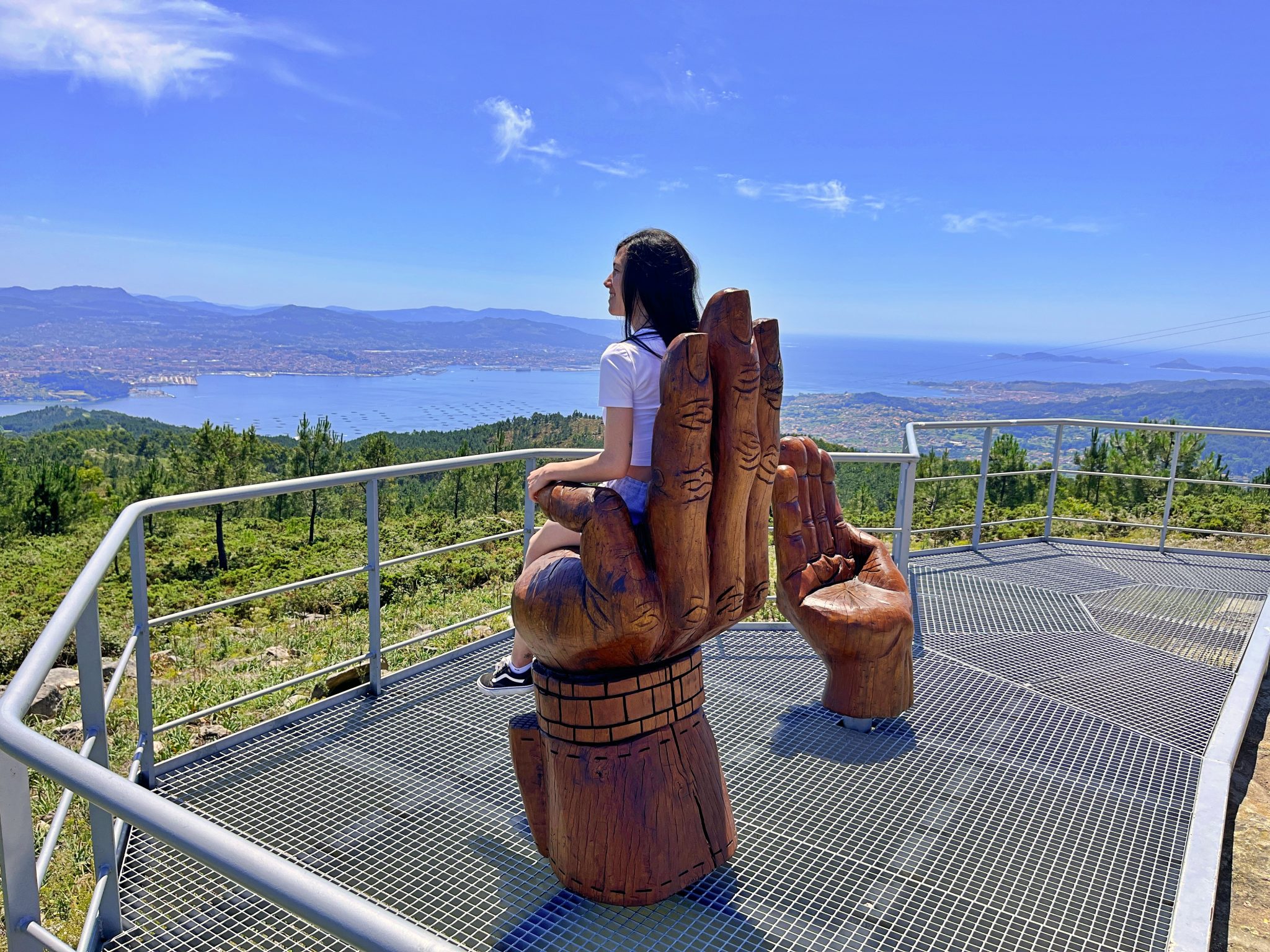 Mirador Monte Faro de Domaio - Travel live van