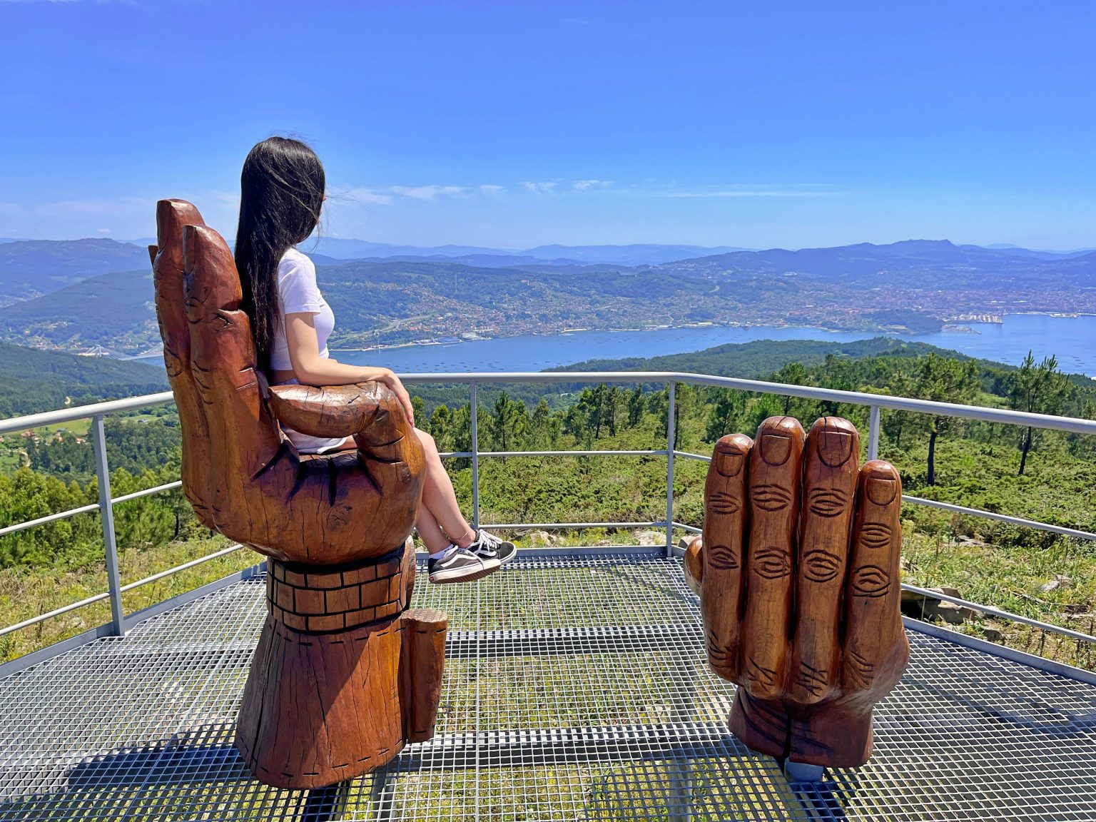 Mirador Monte Faro de Domaio - Travel live van
