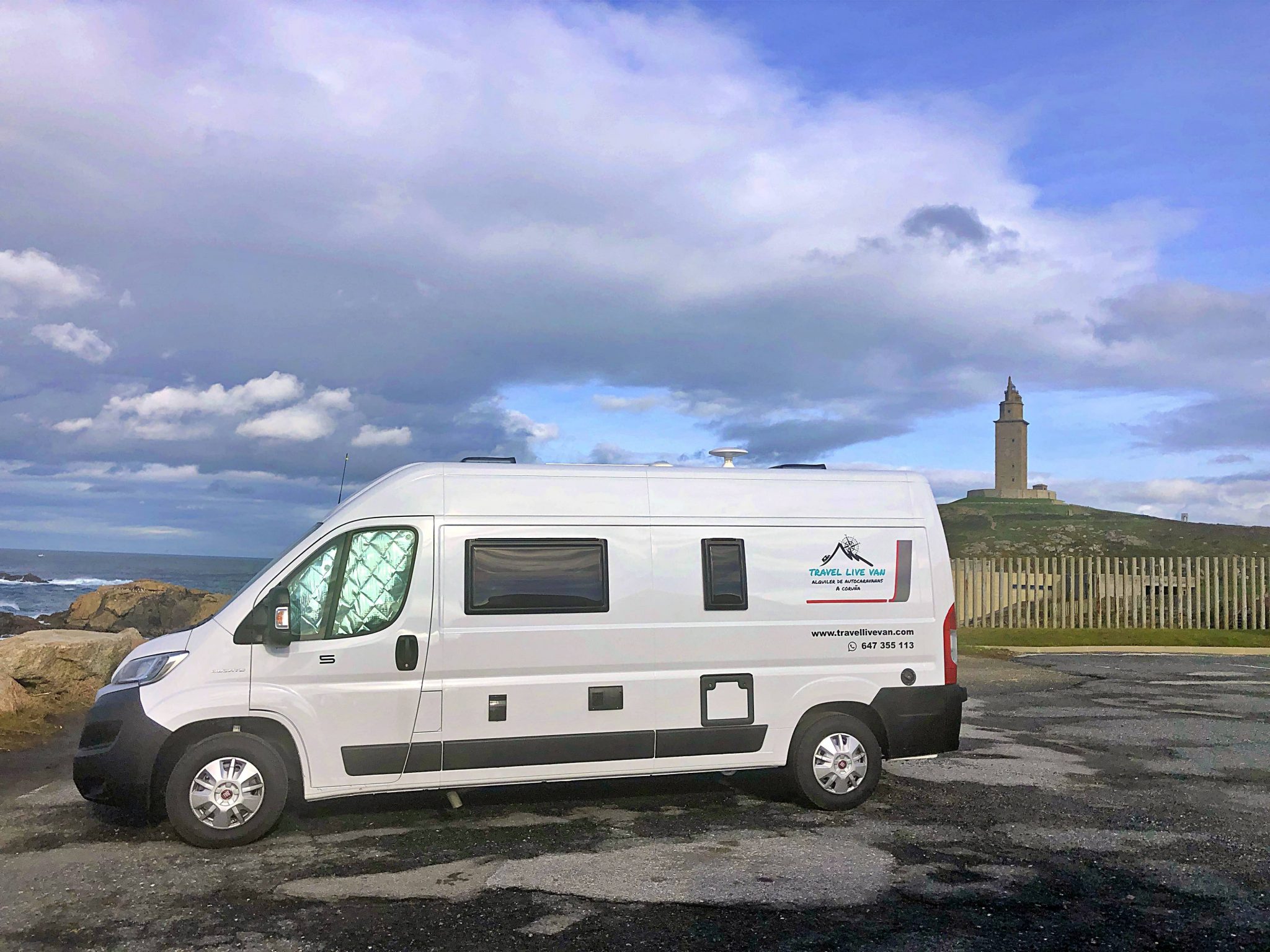 Ventana al Atlántico - Travel live van